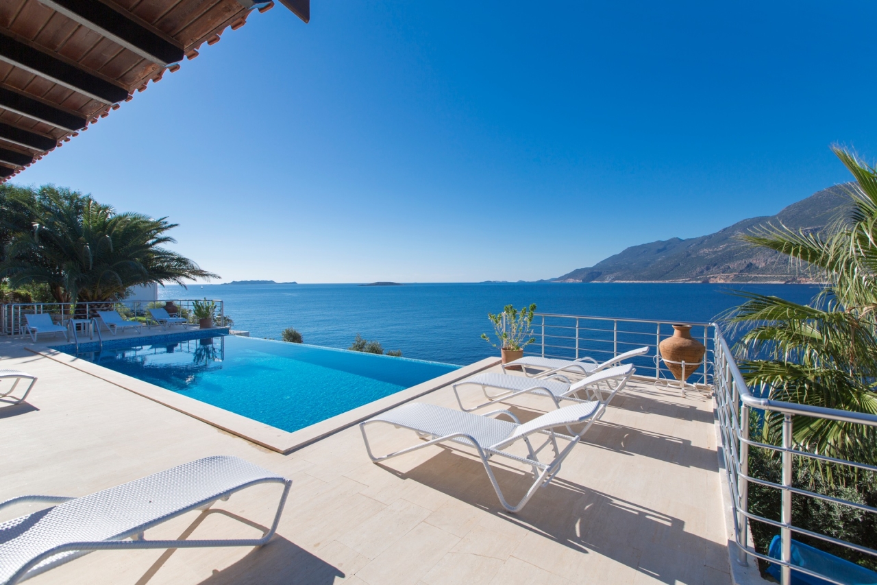 Villa Cape House | 5 Bedroom Seafront Villa in Kas Peninsula
